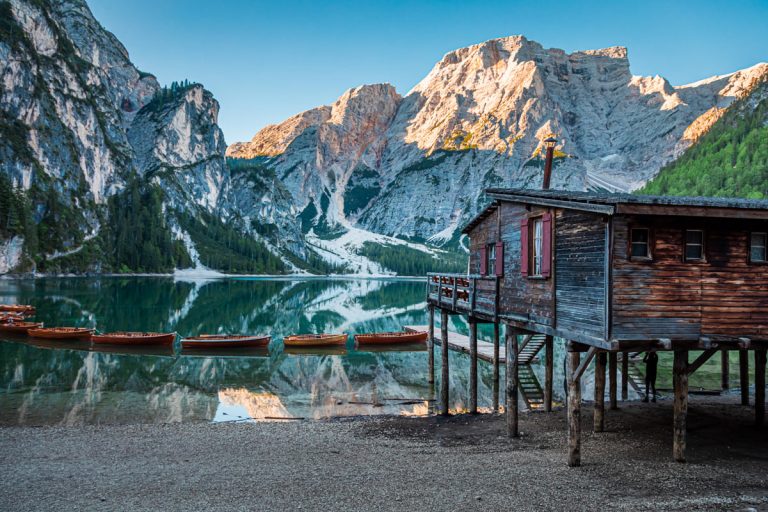 Lago di Braies: come arrivare e cosa fare in questo paradiso nelle Dolomiti