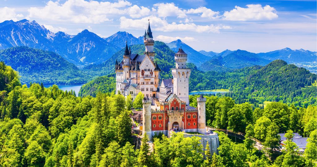 Castello di Neuschwanstein: storia, come arrivare, orari e prezzi Castello di Neuschwanstein: storia, come arrivare, orari e prezzi